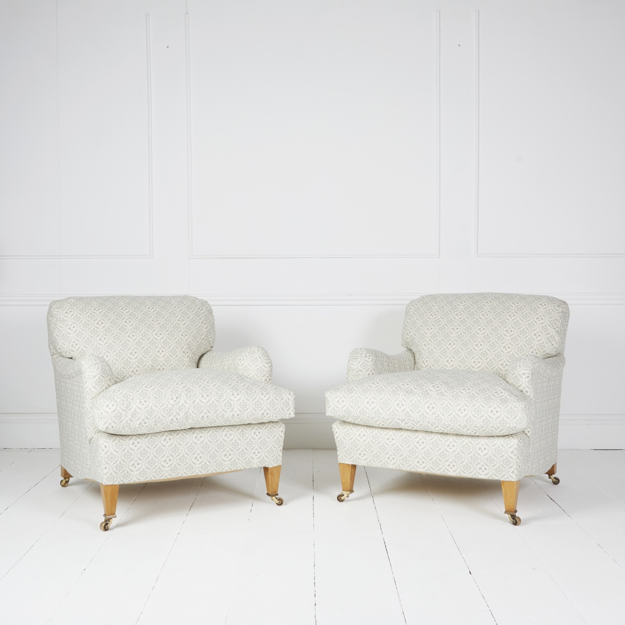 Howard and sons sofas and chairs | Marcus Spencer